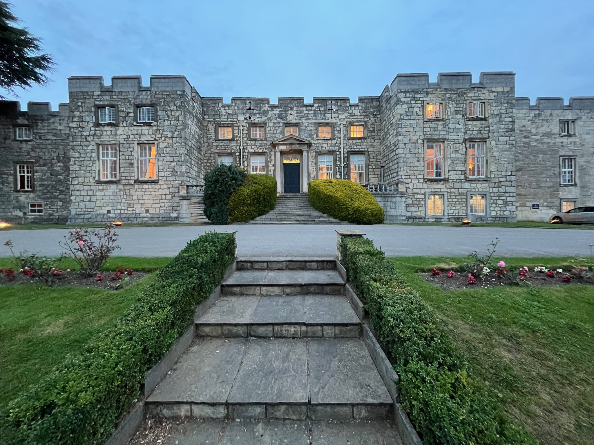 Dinner at the Castle - Time for a coffee